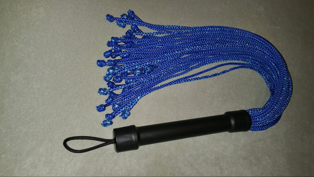 FPHK17B - Paracord Flogger 17" Blue and Blue With Light Blue Specks ...
