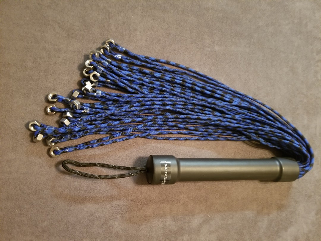 FPSN15B Paracord Flogger 15 Blue and Black With Stainless Steel Nuts ...