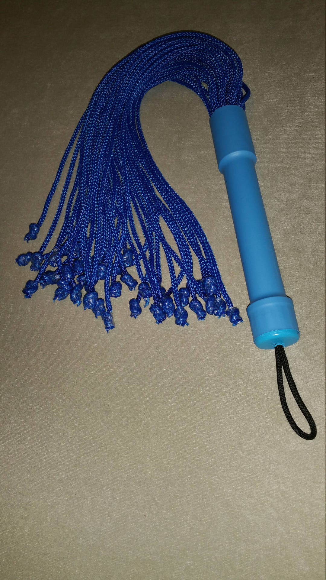 FPHK17L Paracord Flogger 17 Blue Knotted With Blue Handle for BDSM ...