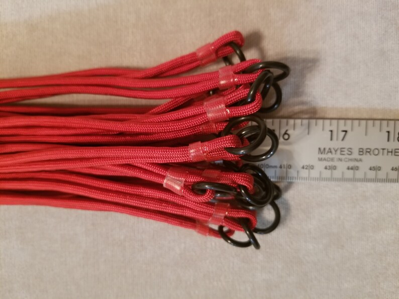 Fprr16b Paracord Flogger 16 Red With Rubber Rings And Black Handle For