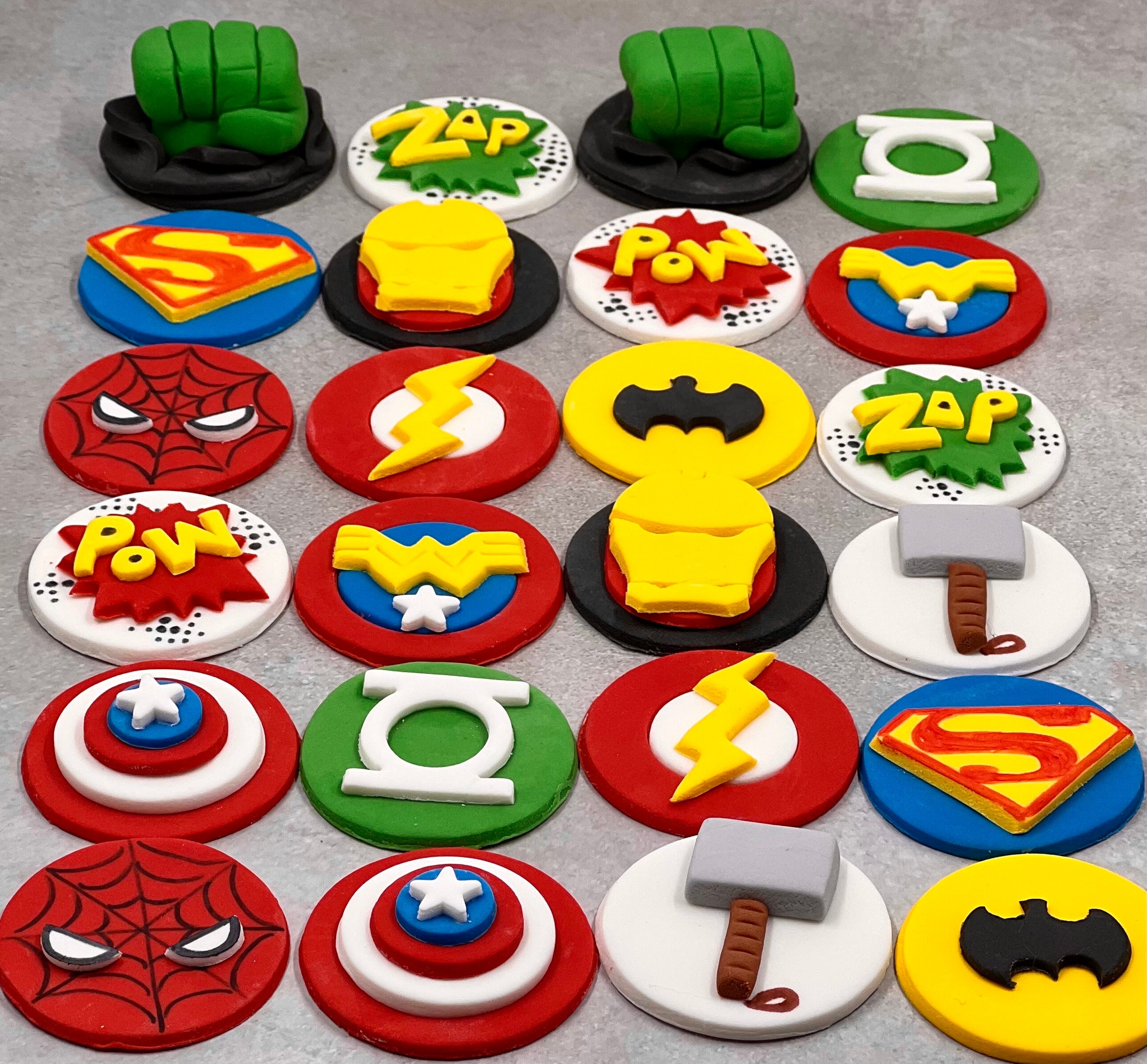 Superheros Fondant Cupcakes