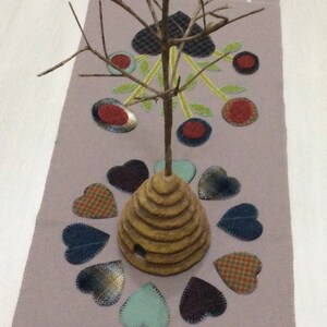 Hearts 'N' Flowers Penny Rug Table Runner (pattern Only) - Etsy Australia