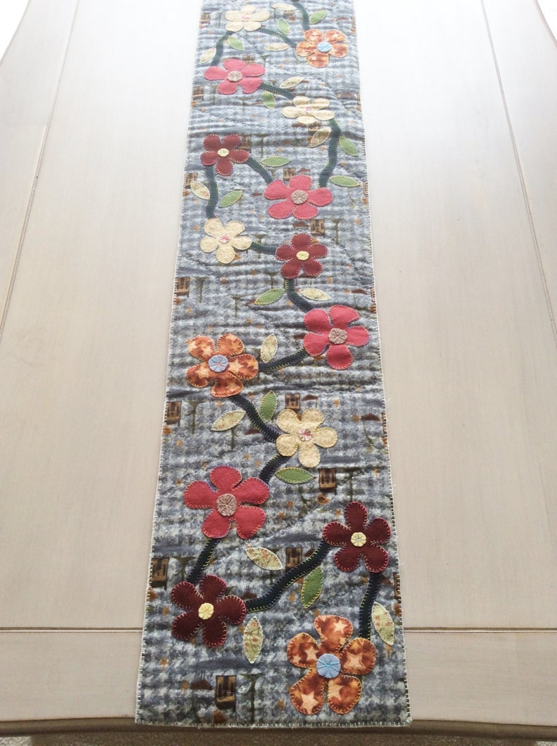 Flower Vine Applique Table Runner (pattern Only) - Etsy Australia