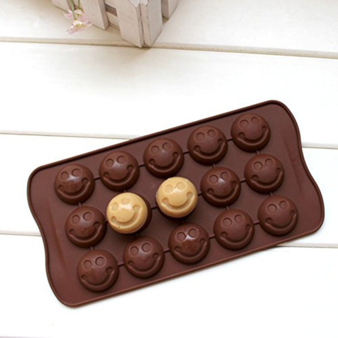Smiley Round Face Silicone Mold Chocolate Ice Cube Tray Muffin Molds ...