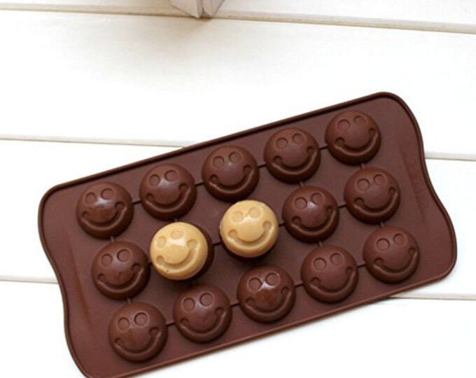 Smiley Round Face Silicone Mold Chocolate Ice Cube Tray Muffin Molds ...