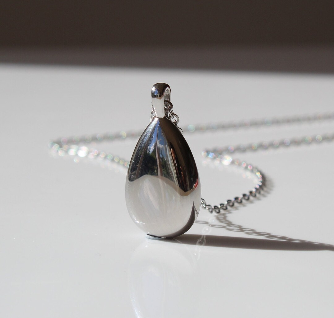 Elegant Memorial Teardrop Urn Necklace • Human Ashes Jewelry • Pet ...