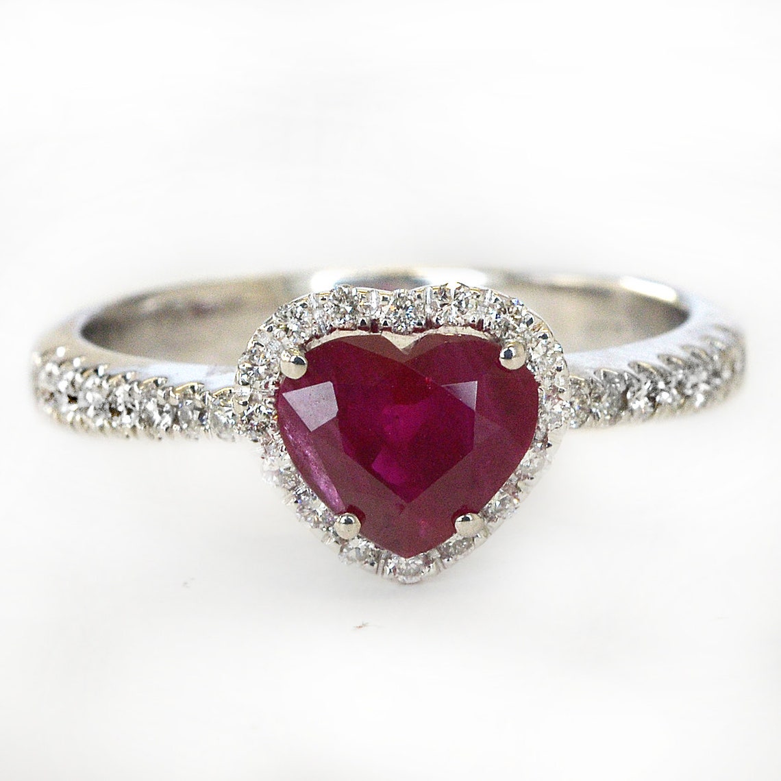 18K Gold HEART Shape RUBY Ring With Halo DIAMONDS Ruby - Etsy