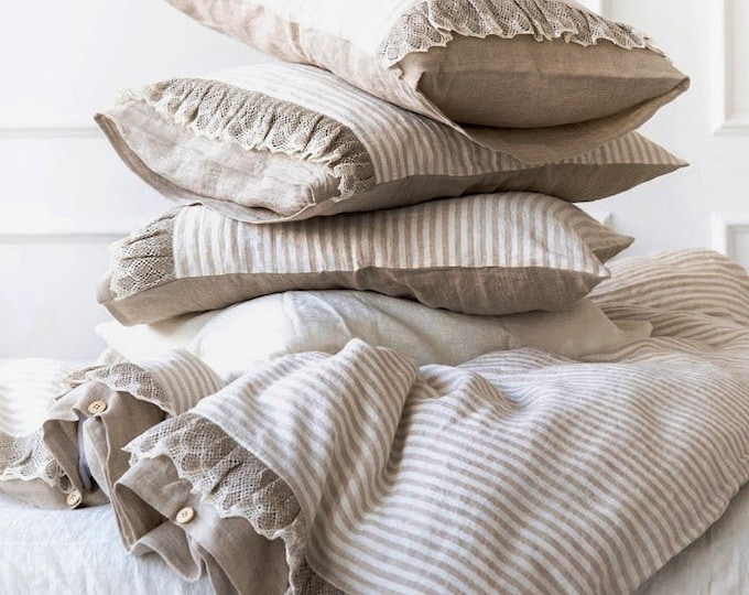Lussuoso set copripiumino in lino con bordo in pizzo. Completo letto in ...