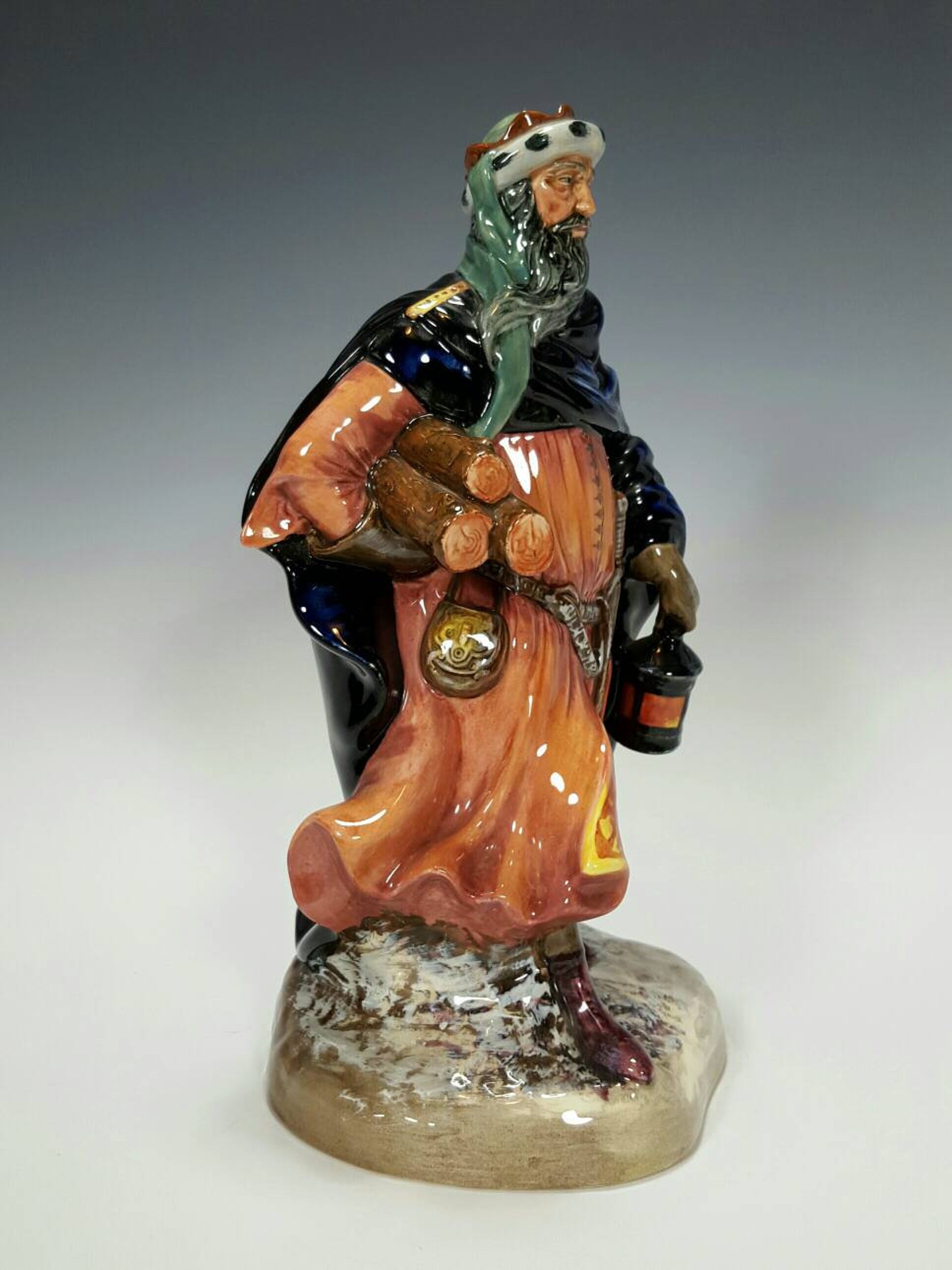 Royal Doulton Good King Wenceslas HN 2118 Porcelain Figurine, Christmas ...