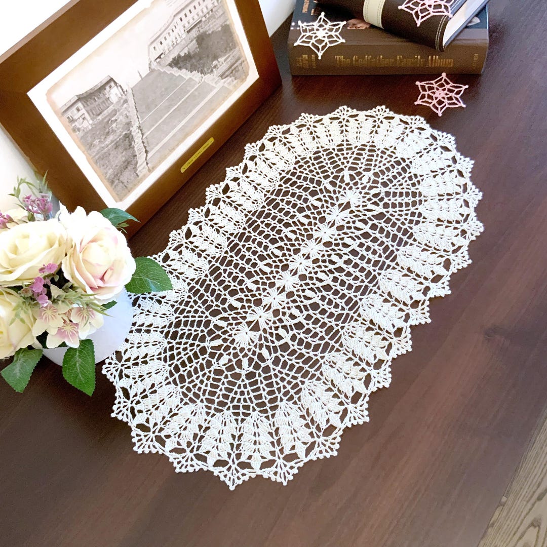 Crochet Pattern Oval Tablecloth, Crochet Doily Table Runner Pattern ...