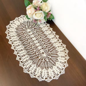 Crochet Pattern Oval Tablecloth, Crochet Doily Table Runner Pattern ...
