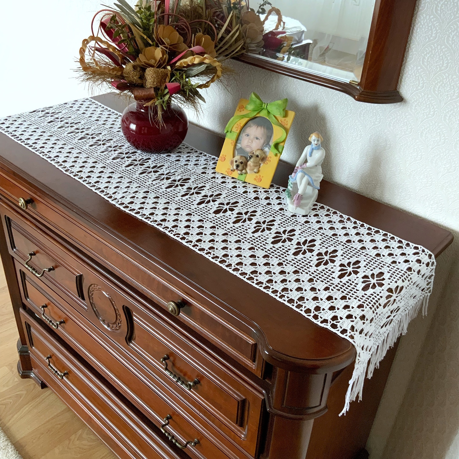 Crochet Table Runner Pattern - Crochet Pattern Doilies - Resplendent ...