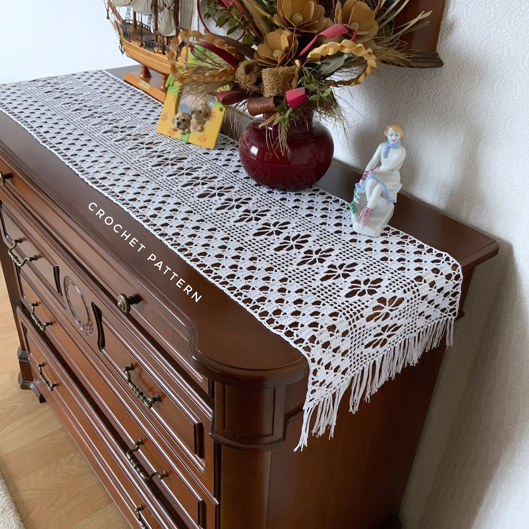 Pattern Crochet for Table Runner Doily, Crochet Patterns Doilies ...