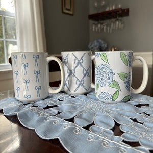 Blue Bow Mug: Preppy New England Style, Bridal Gift - Etsy