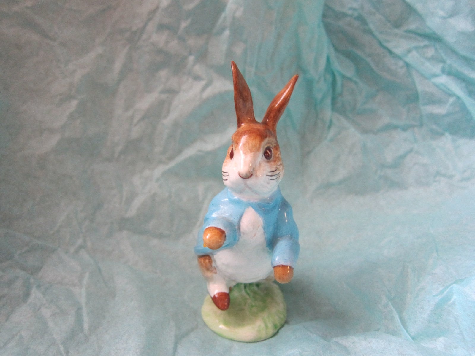 Peter Rabbit Figurine Vintage Bp2a - Etsy