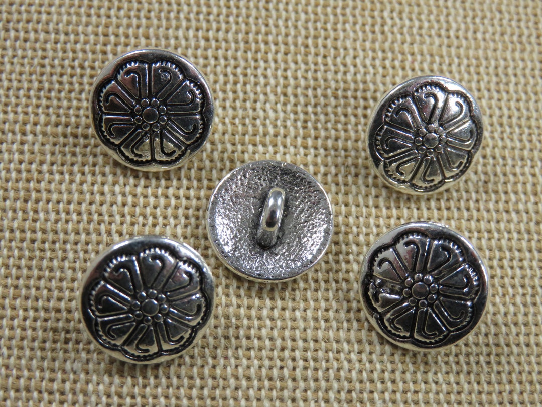 8 Buttons Engraved Flower Silver Metal Round 13mm or 15mm, Set of 8 ...