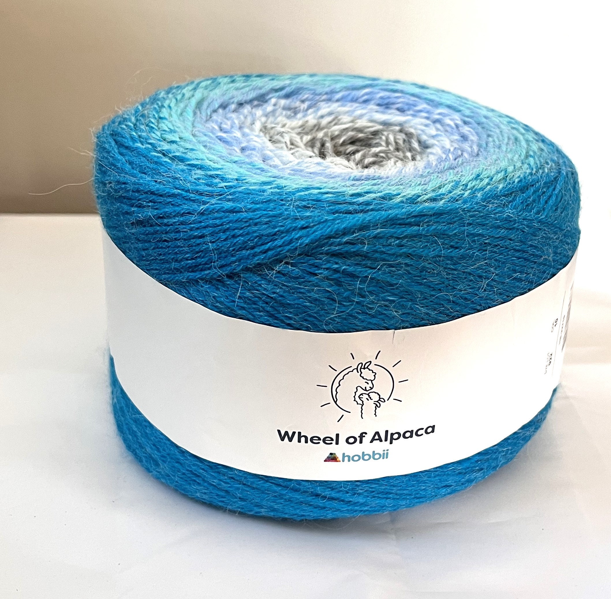 Hobbii Wheel of Alpaca Luxurious Cake Yarn, Tropical Ocean 10 Long ...