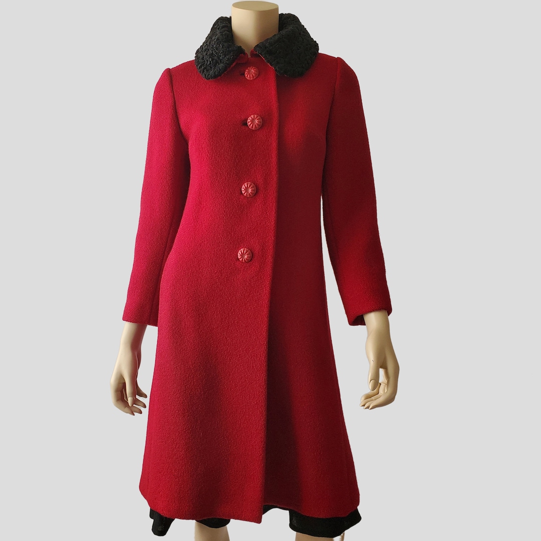 1960s Vintage Red Princess Coat With Fur Collar, Single Breasted, Union ...