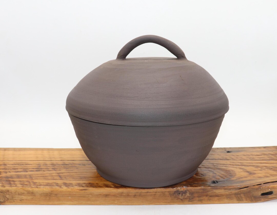 Ceramic Bread Pot, Handmade Stoneware That Can Be Used for Baking or as ...