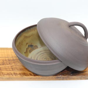 Ceramic Bread Pot, Handmade Stoneware That Can Be Used for Baking or as ...