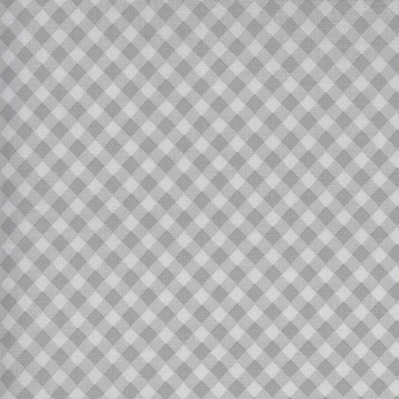 Spring Chicken Gray Gingham Moda 55523 16 - Etsy