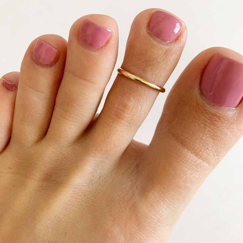 Gold Toe Ring 14k - Etsy