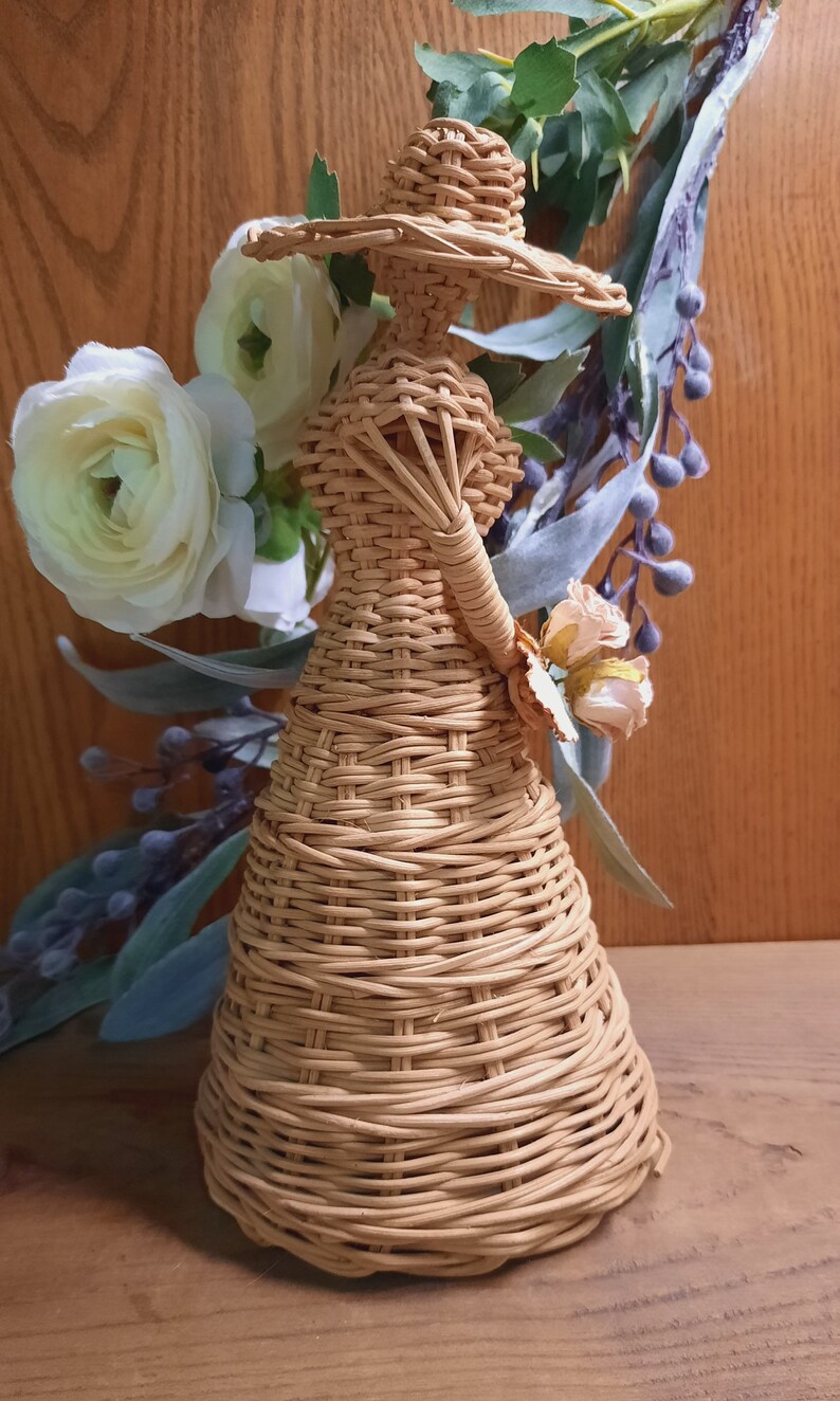 Vintage Wicker Hat Lady Figure - Etsy