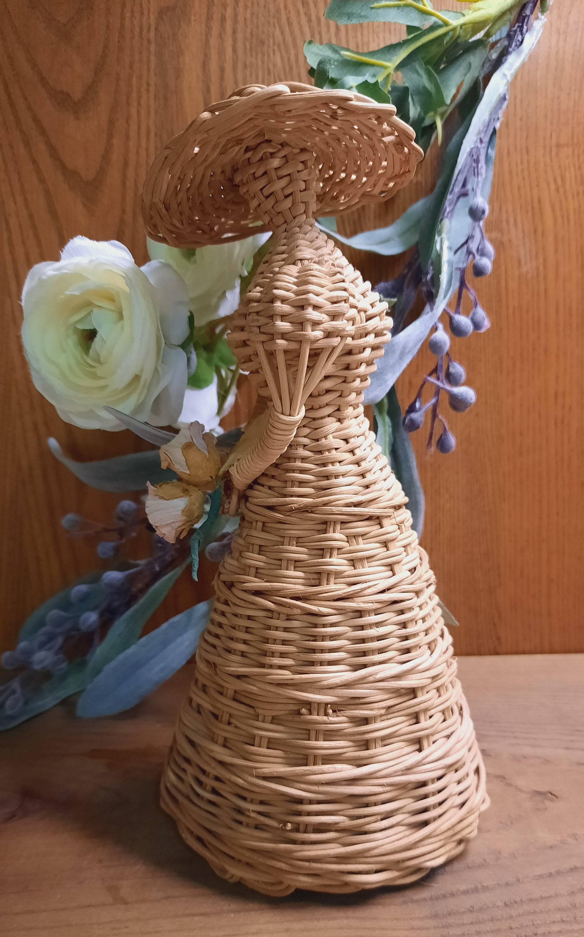 Vintage Wicker Hat Lady Figure - Etsy