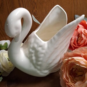 Vintage Swan Planter - Etsy