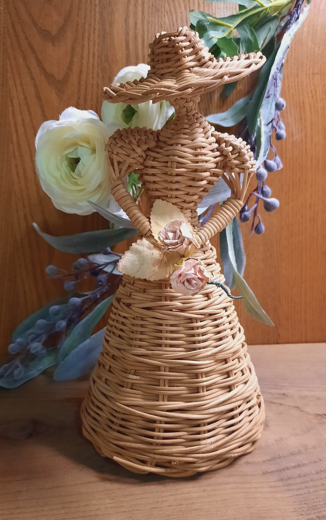 Vintage Wicker Hat Lady Figure - Etsy