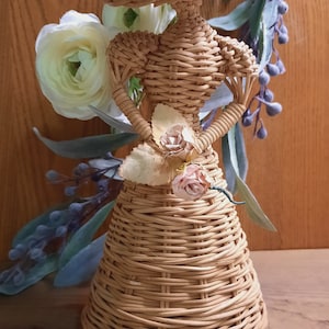 Vintage Wicker Hat Lady Figure - Etsy