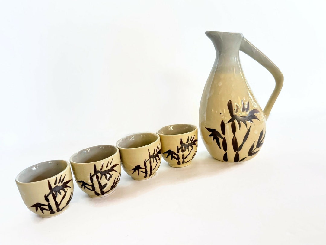 Vintage Sake Set - Sake Decanter and Cups - Sake Shot Glasses - Bamboo ...