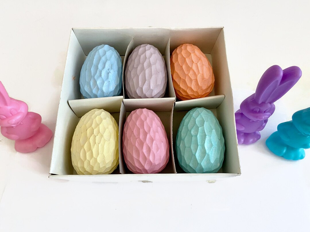 Vintage Easter Eggs, Decorative Easter Eggs, Textured Eggs, Easter ...