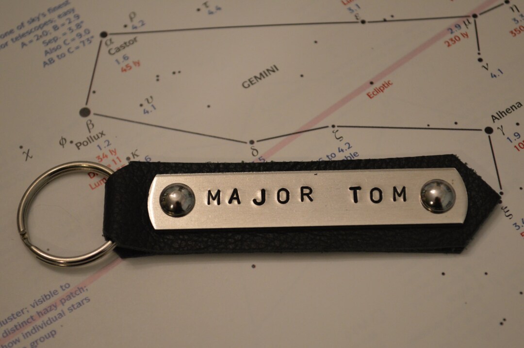 MAJOR TOM David Bowie Tribute Hand Stamped Keychain Ground - Etsy