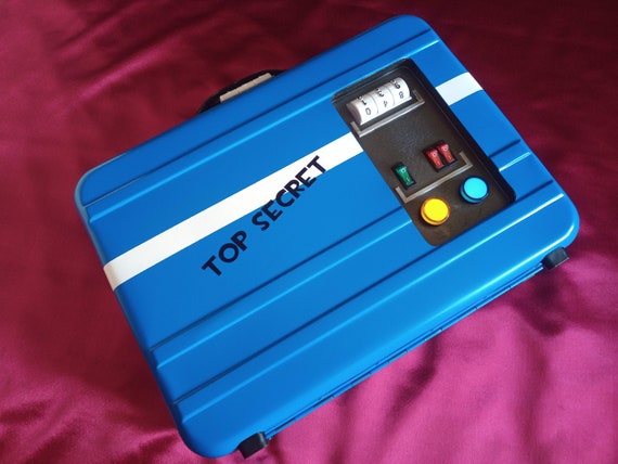 Tf2 Intelligence Case Replica Prop Blue With Led Lights - Etsy Australia