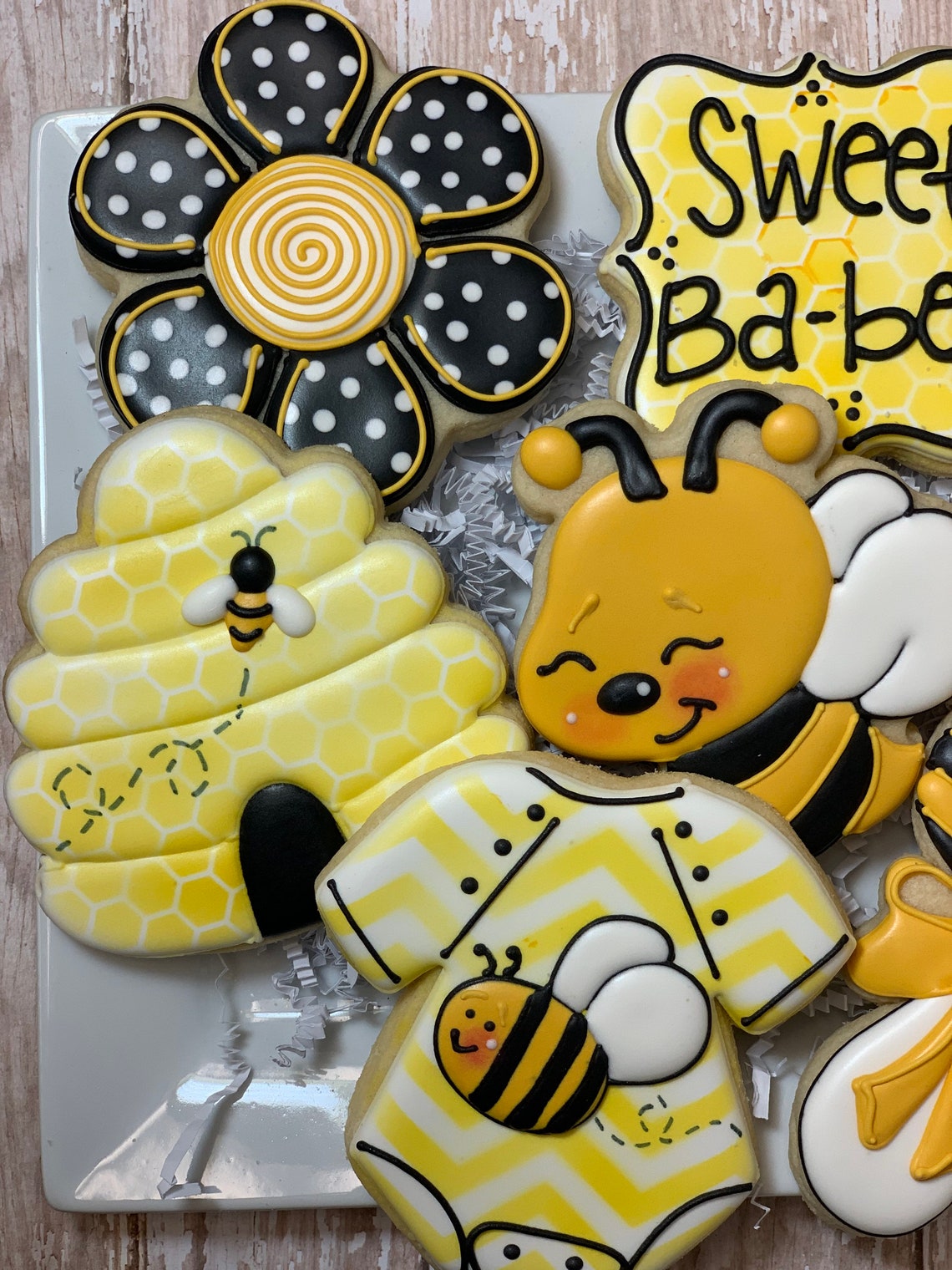 Sweet Ba-bee Baby Shower Cookies, Bee Themed Cookies, What Will It Bee ...