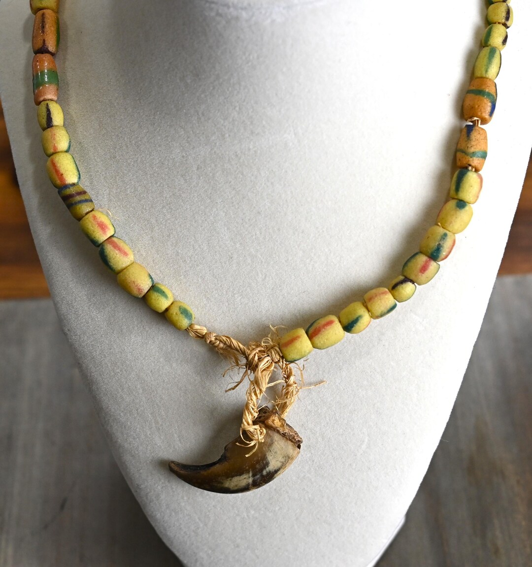 OLD Native American Indian Trade Beads With Animal Claw 18th to 19th ...