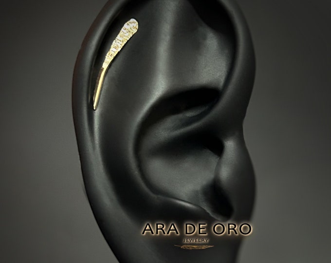 Raw Silk Cartilage Bar Earring | 14K Gold Fill Long Hammered Hatched ...