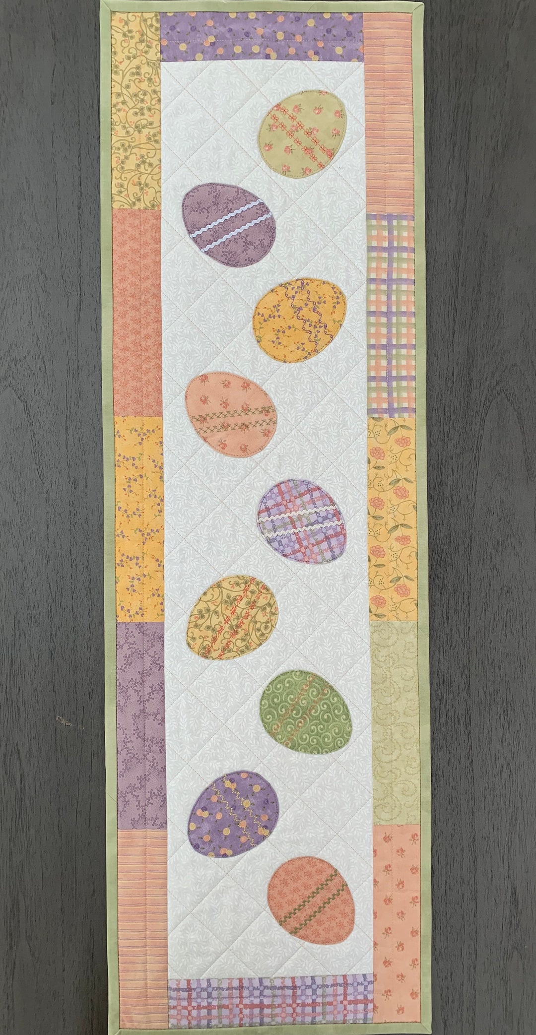 Pastel Appliquéd Easter Egg Table Runner - Etsy