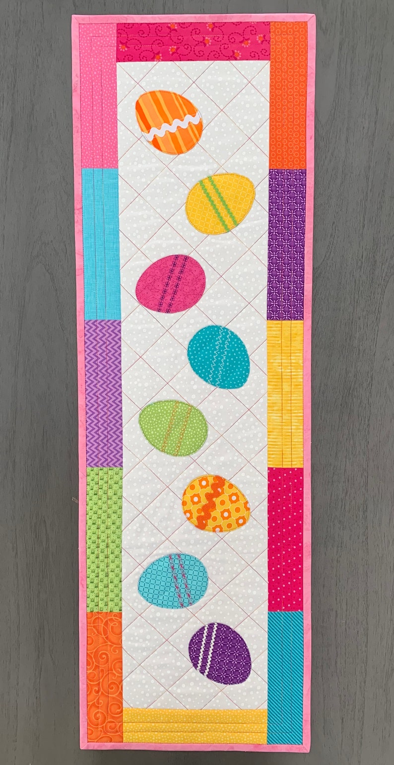 Bright Easter Egg Table Runner - Etsy