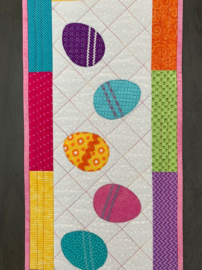 Bright Easter Egg Table Runner - Etsy