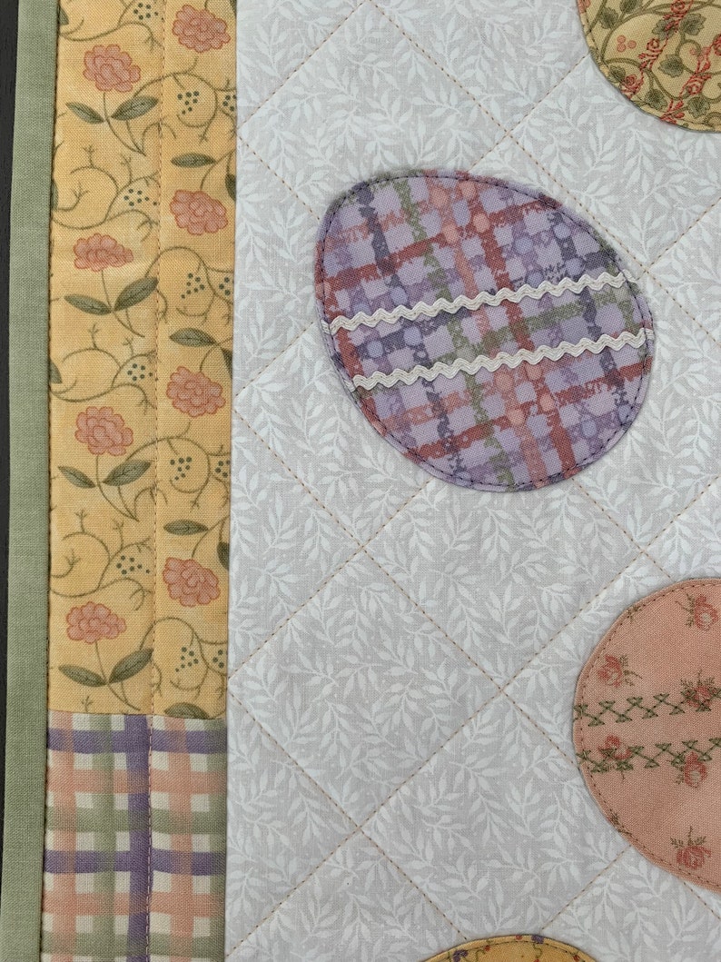 Pastel Appliquéd Easter Egg Table Runner - Etsy