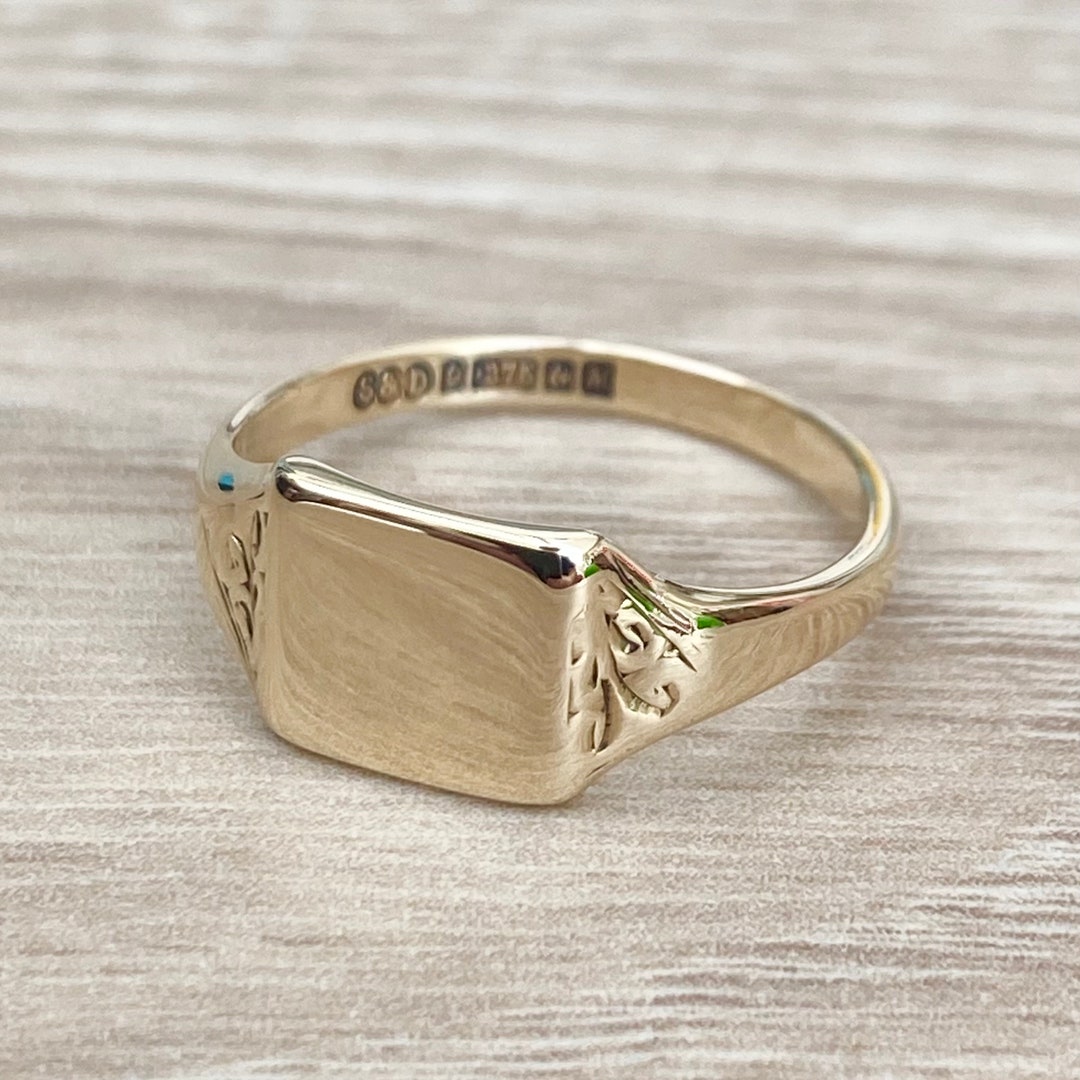 Vintage 9ct Yellow Gold Square Engraved Detail Signet Ring - Etsy
