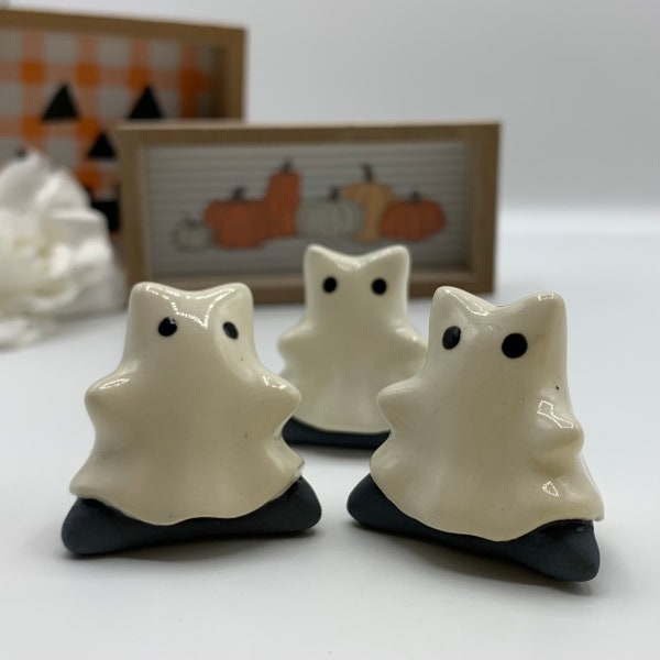 Ceramic Cat Figurine - Etsy