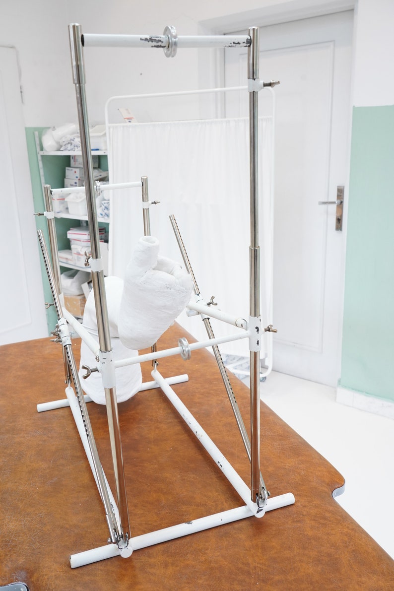Vintage Leg Orthopedic Medical Traction Device With Pulleys / Medfet ...