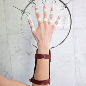 Vintage Orthopedic Arm Finger Traction Splint Brace - Medical ...