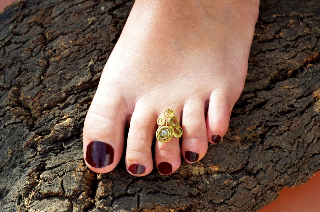 Bohemian Gold Toe Ring, Brass Foot Ring, Gypsy Jewelry - Etsy