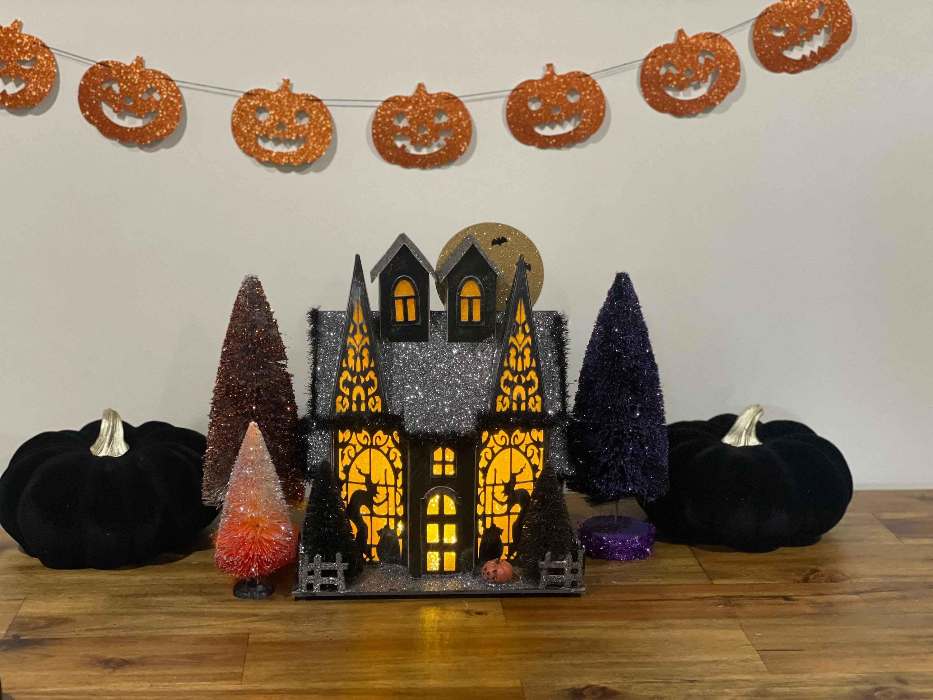 Haunted Table Set - Etsy