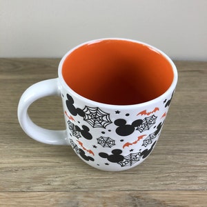 Disney Halloween Mugs Mickey Mouse, Minnie Mouse, Donald, Daisy , Goofy ...
