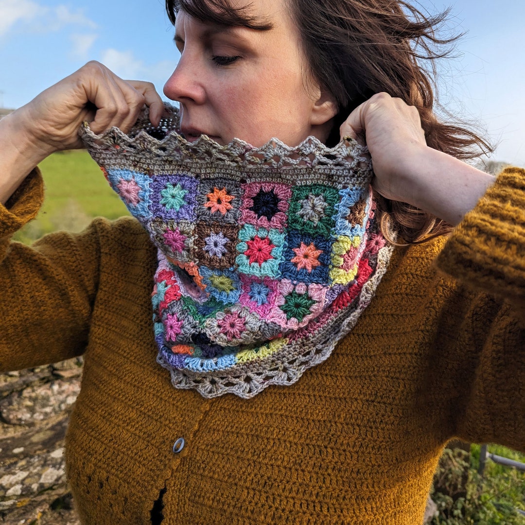 Starburst Crochet Granny Square Cowl Pattern (PDF) - Etsy